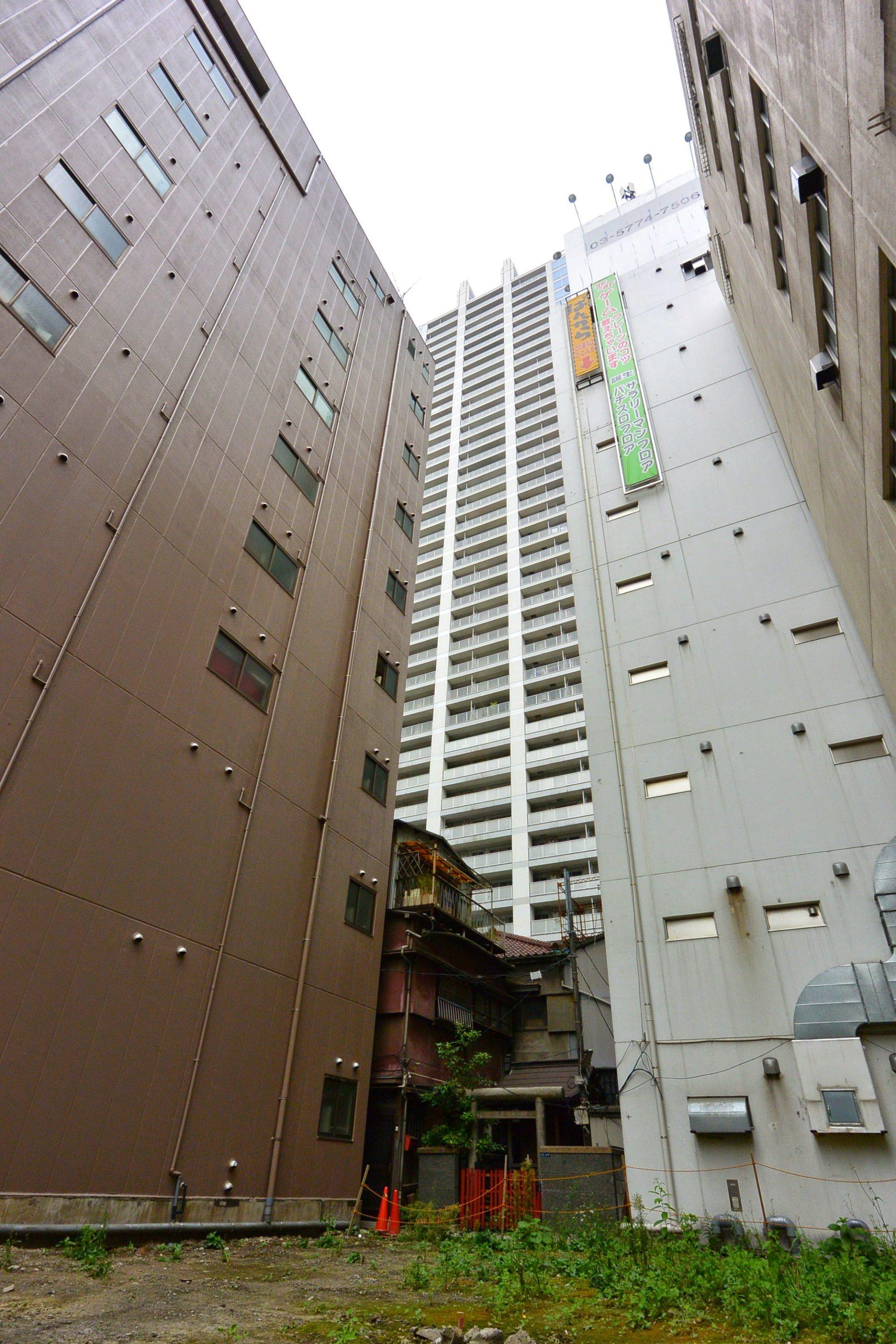 Tempio Hanabusa Inari, nascosto nel centro di Akihabara! - Ohayo!